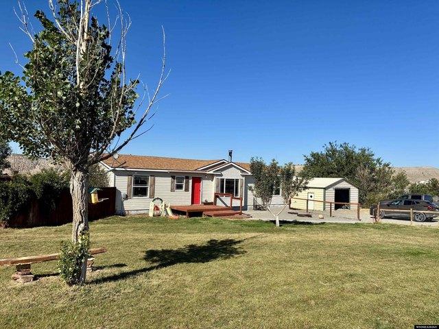 314 Fredrick Rd, Thermopolis, WY 82443
