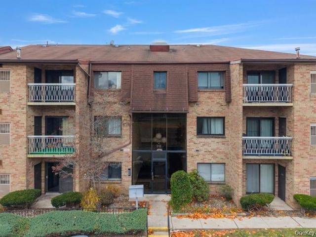 314 Kennedy Dr, Spring Valley, NY 10977