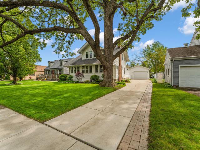314 Hoffman Court