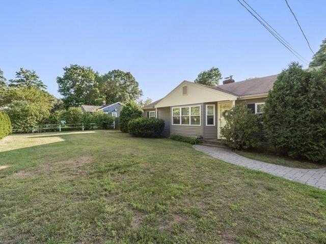 314 Highland St, Hamilton, MA 01982