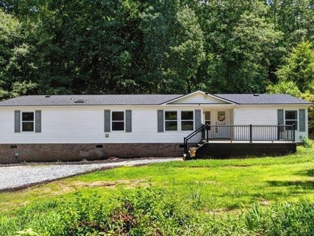 314 Lonesome Pine Lane Dr, Wellford, SC 29385