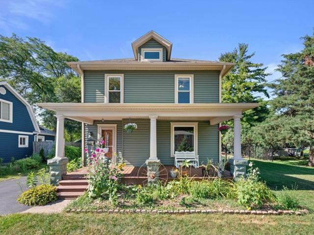 314 Lawn St, Hartland, WI 53029