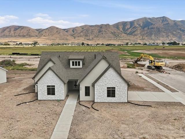 314 N 870 E, Tremonton, UT 84337