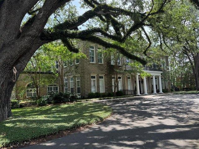 314 N Dawson St Apt 204, Thomasville, GA 31792