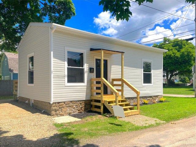 314 N Madriver St, Bellefontaine, OH 43311