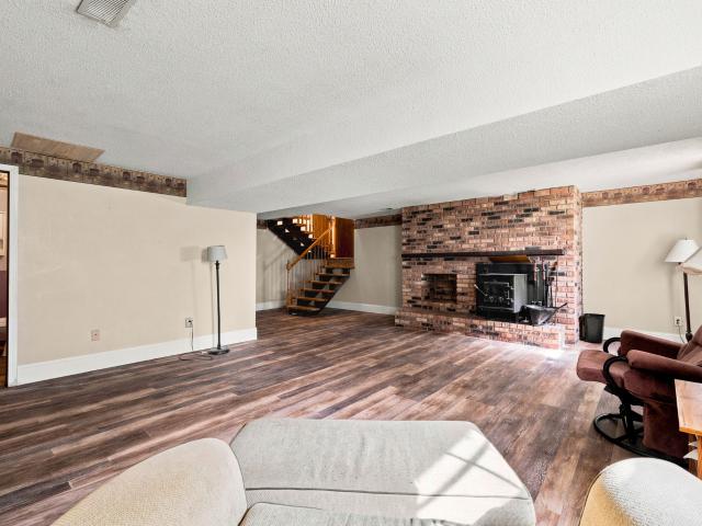 314 NW Bayberry Lane
