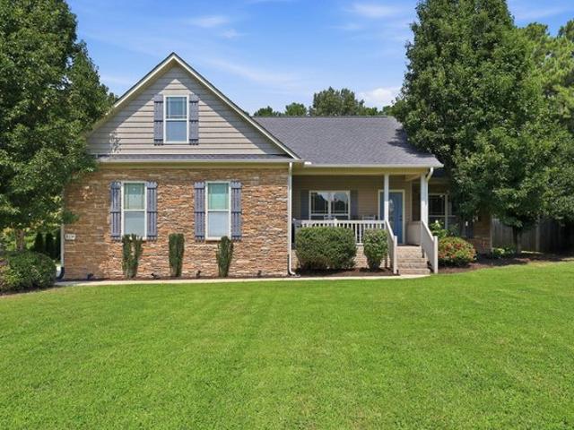 314 Scuppernong Ln, Lillington, NC 27546