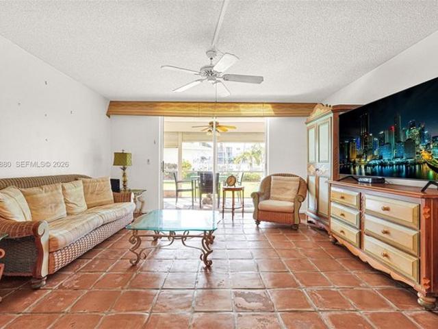 314 SE 10th St Apt 103, Dania Beach, FL 33004