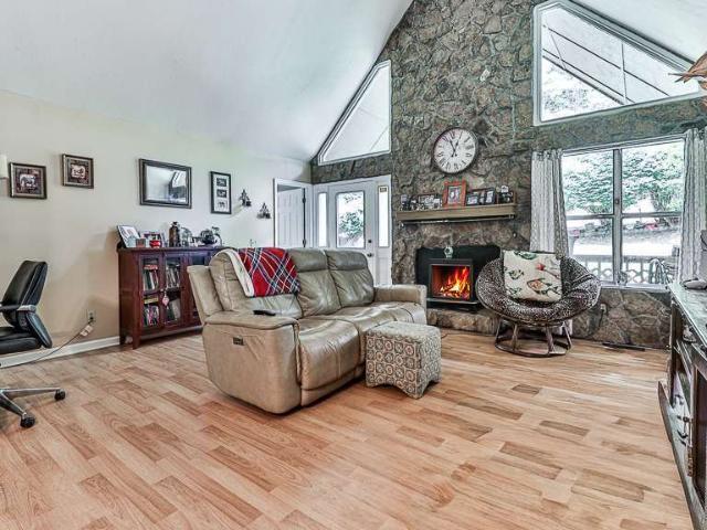 314 Spring Creek 17A, 17B