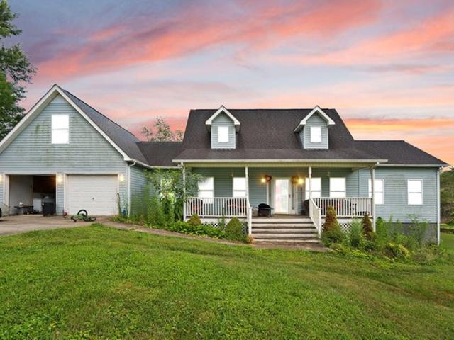 314 Springfield Ln, Jacksboro, TN 37757
