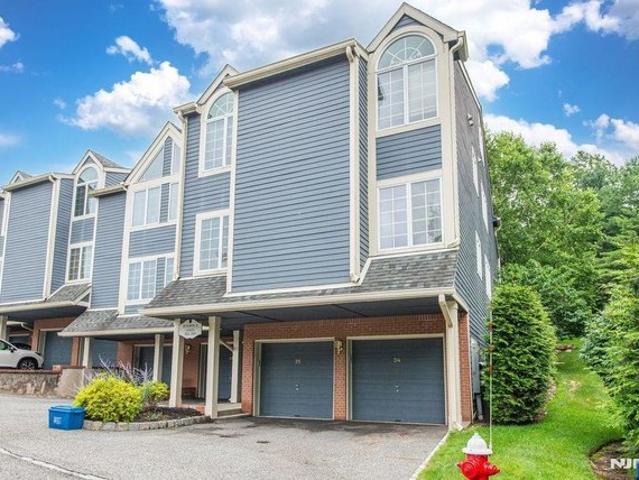 314 Sturbridge Ct, Ramsey, NJ 07446