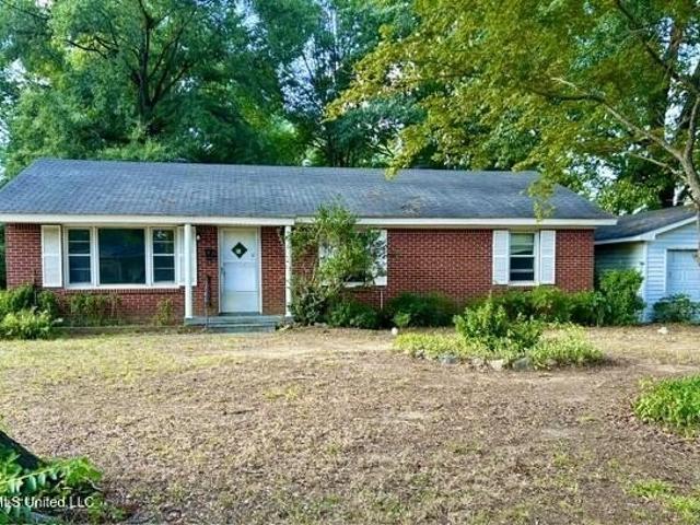314 Porter St, Senatobia, MS 38668