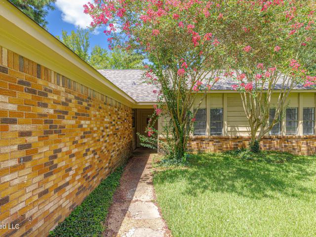 314 Pear Orchard Circle