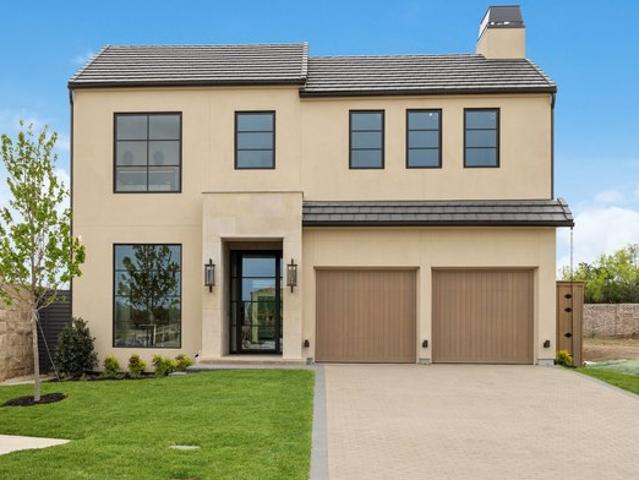 314 Regal Ln, Irving, TX 75039