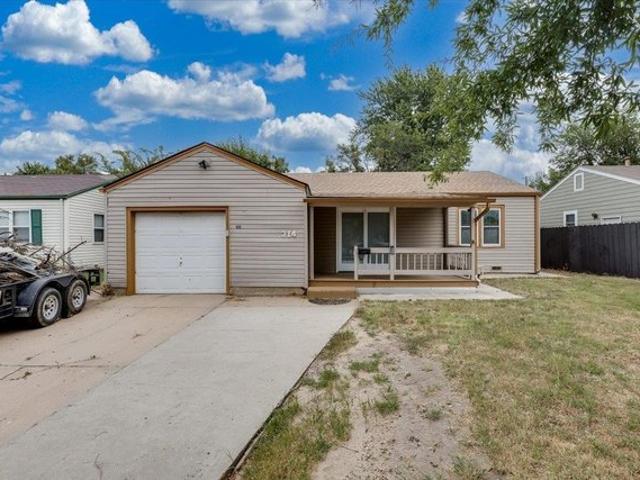314 W Carlyle St, Wichita, KS 67217