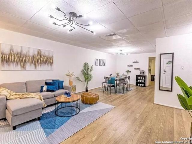 314 Woley Dr, San Antonio, TX 78228