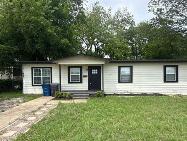 3155 E Ledbetter Dr, Dallas, TX 75216