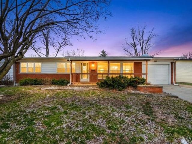 3155 Parker Rd, Saint Louis, MO 63033