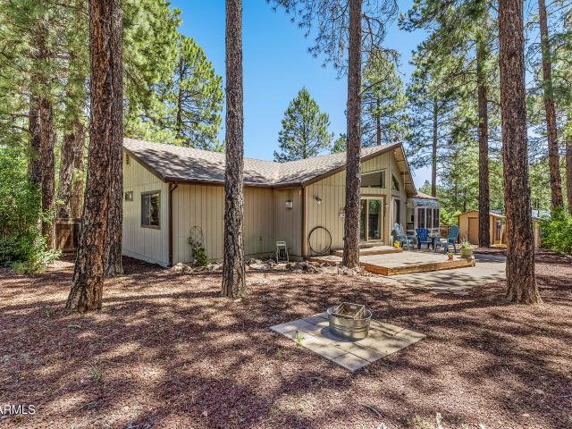 3155 s lindsey loop