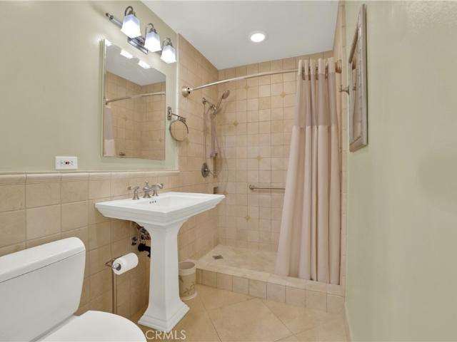 31561 Table Rock Dr, Unit 213, Laguna Beach, CA 92651 | MLS #LG26039