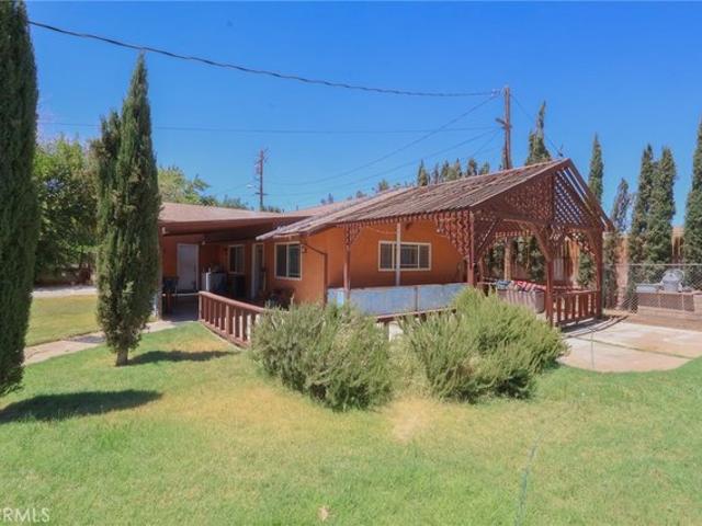 31582 Clay River Rd, Barstow, CA 92311