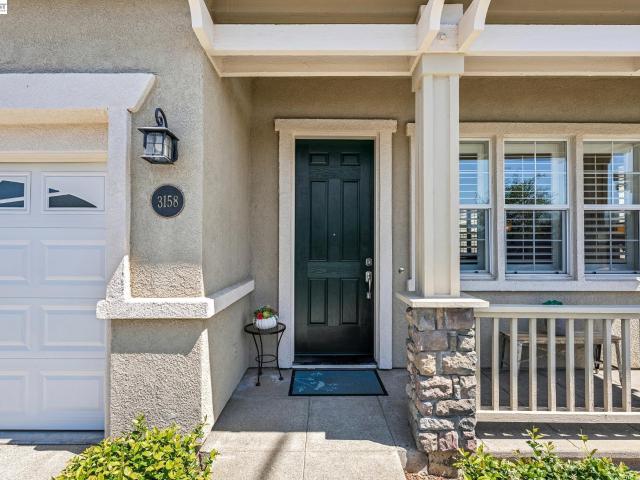 3158 Persimmon Cir