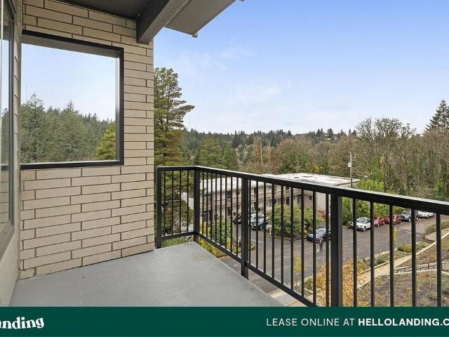 3158 SW 12th Ave 2 Bedroom Apartment for Rent at 3158 Sw 12th Ave, Portland, OR 97239 Homestead