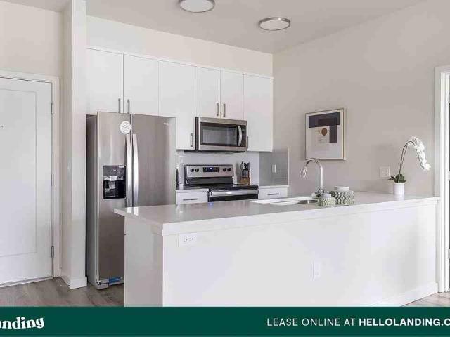 3158 SW 12th Ave 2 Bedroom Apartment for Rent at 3158 Sw 12th Ave, Portland, OR 97239 Homestead