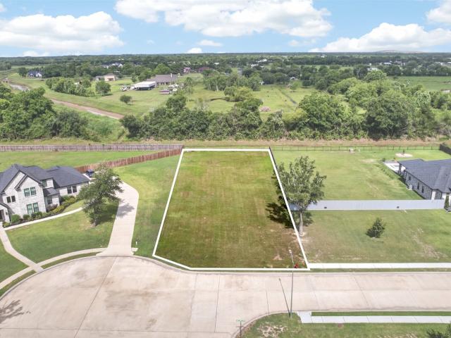 3158 W Tower Circle