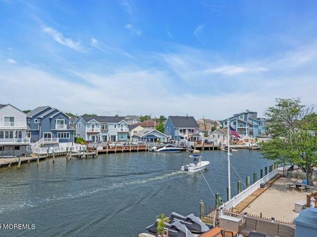 3158 Windsor Ave, Toms River, NJ 08753