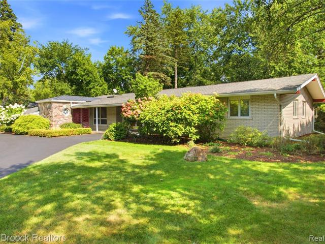3159 Middlebury Lane