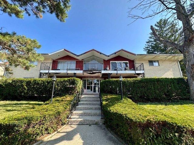 3159 Valerie Arms Dr, Dayton, OH 45405