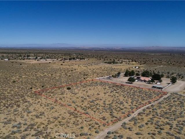31500 th St E, Llano, CA 93544