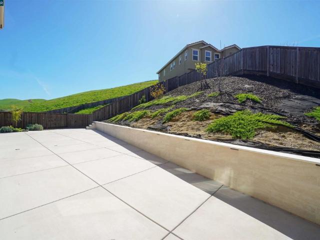 3150 Cortina Dr