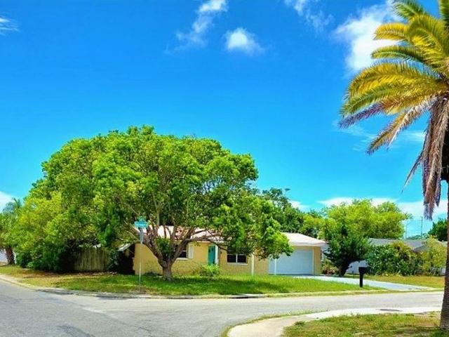 3150 Fairmount Dr, Holiday, FL 34691