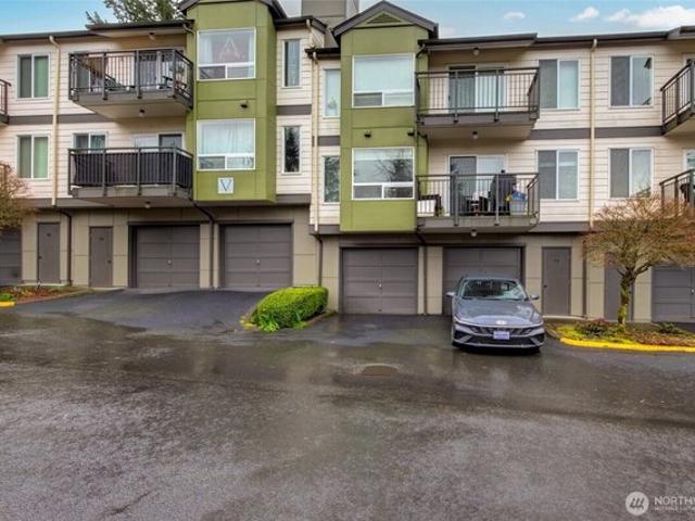 3150 rd Pl SW Apt V102, Federal Way, WA 98023