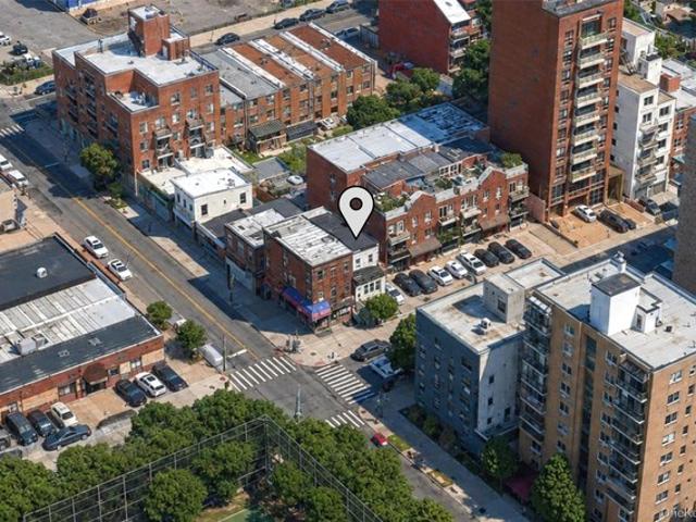 3150 th St, Flushing, NY 11354