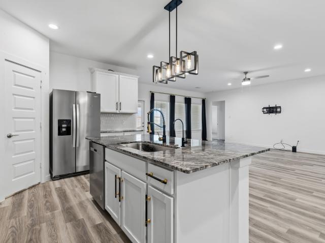 31514 Avebury Lake Lane