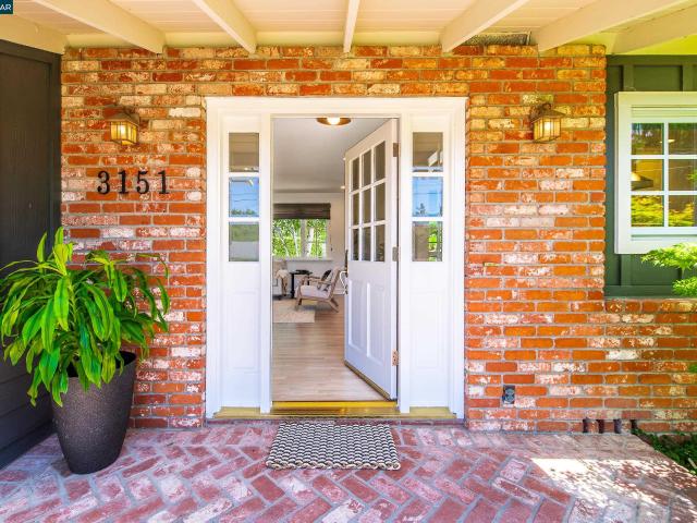 3151 Sandalwood Ct