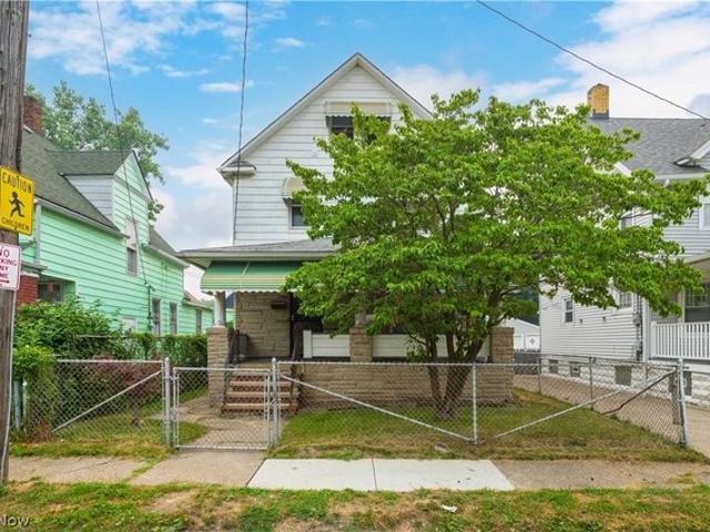 3151 W 105th St, Cleveland, OH 44111
