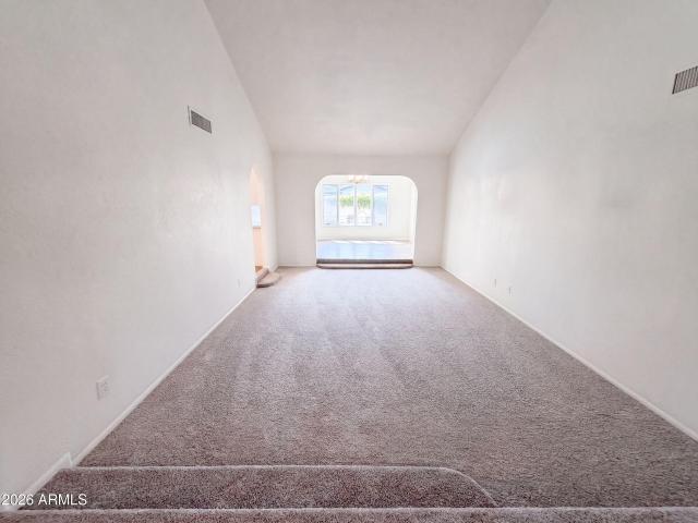 3151 W KINGS Avenue