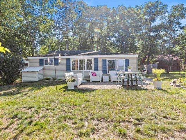 31527 Stewarts Bay Drive
