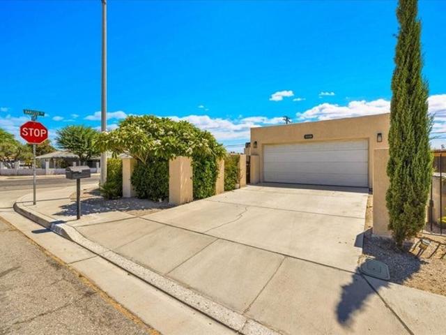 31529 Avenida El Mundo, Cathedral City, CA 92234