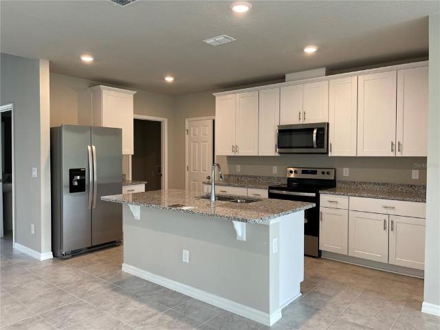 3152 Bella Vista Dr, Davenport, FL 33897 | MLS #O6377