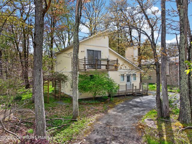 3152 Hamlet Drive
