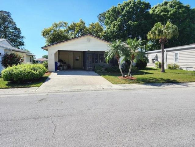 3152 Sand Trap Ct, Lakeland, FL 33810
