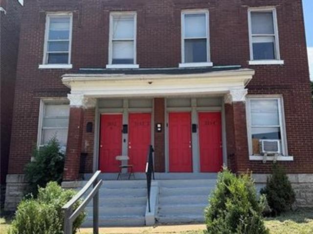 3152 Winnebago St, Saint Louis, MO 63118