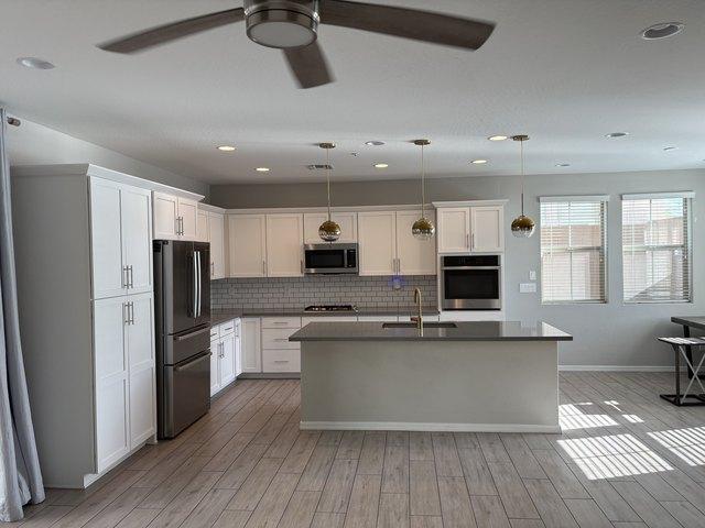 31530 N 24th Dr, Phoenix, AZ 85085