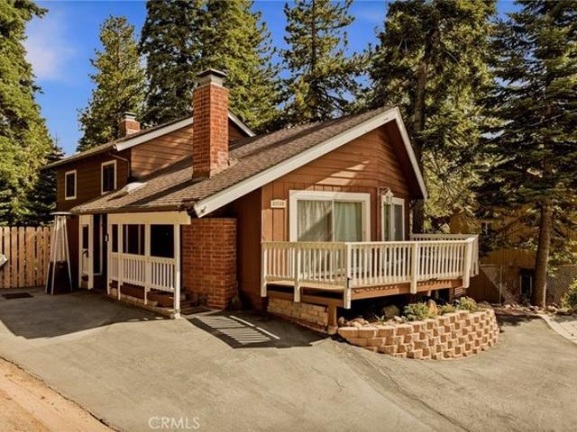 31530 Onacrest Dr, Running Springs, CA 92382