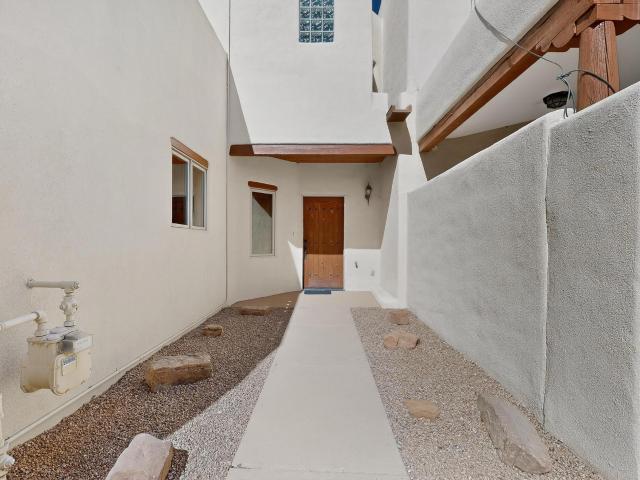 3153 La Paz Lane